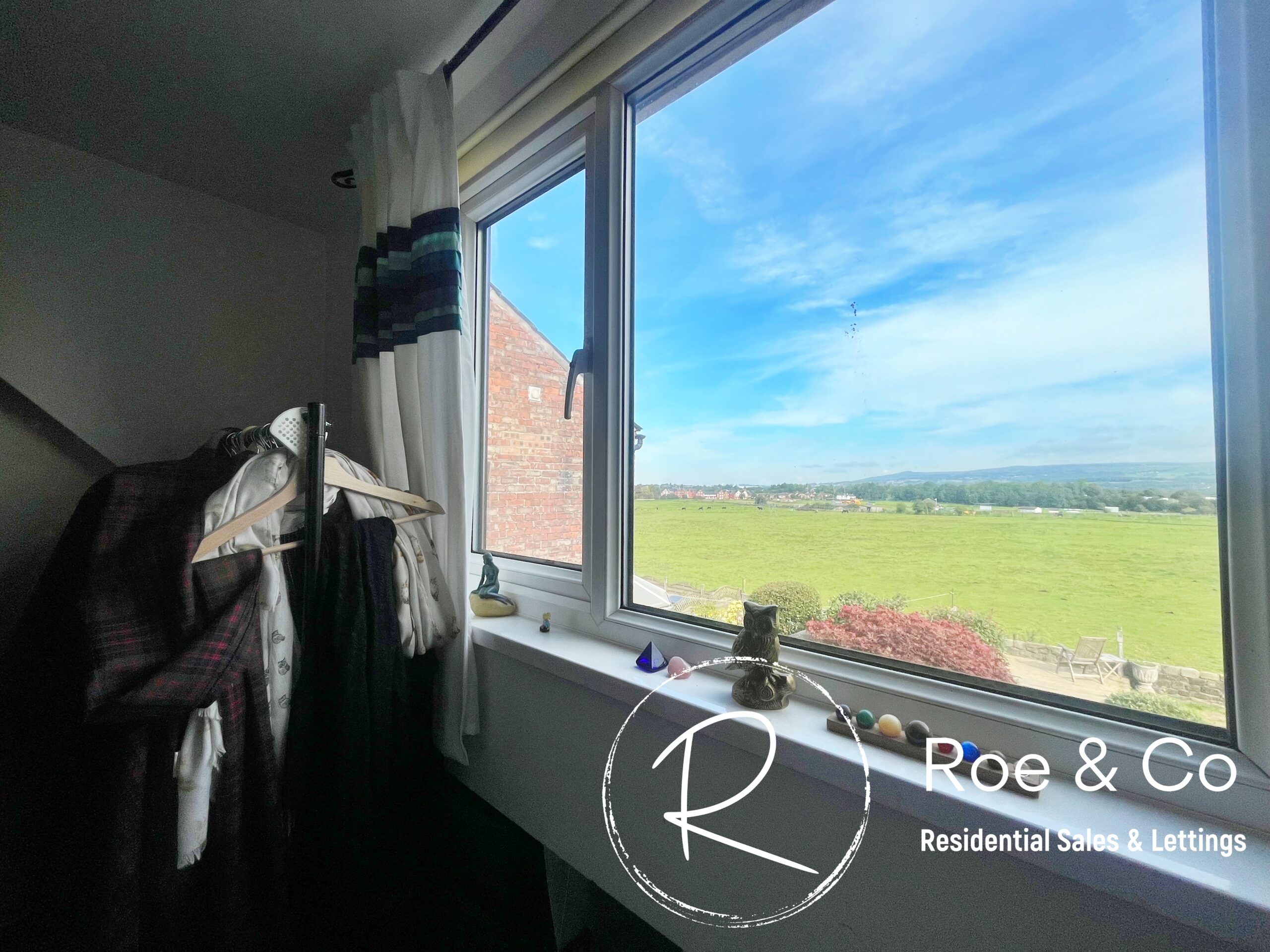 Clough Fold, Stoneclough, Radcliffe, M26 1GZ - Roe & Co