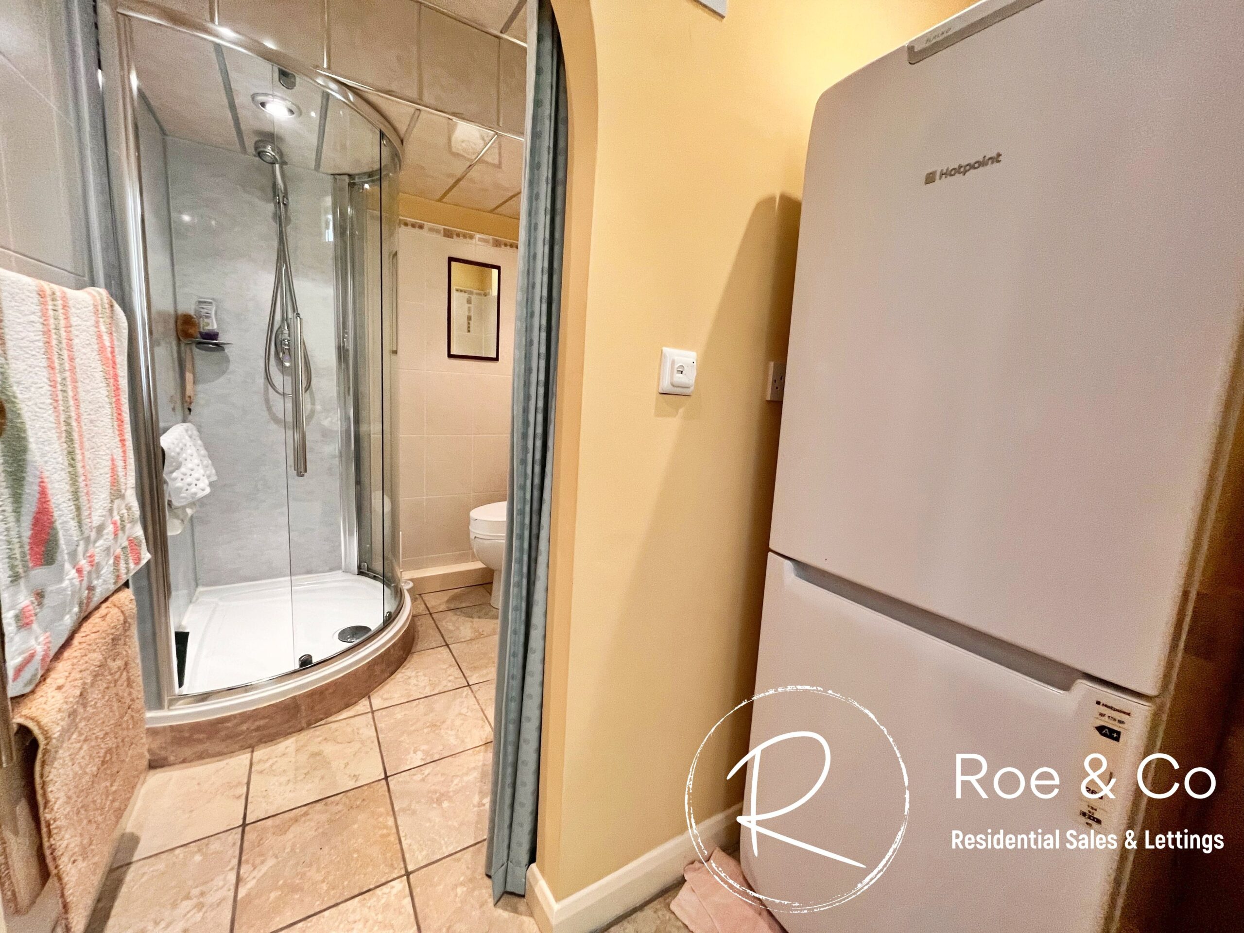 Clough Fold, Stoneclough, Radcliffe, M26 1GZ - Roe & Co