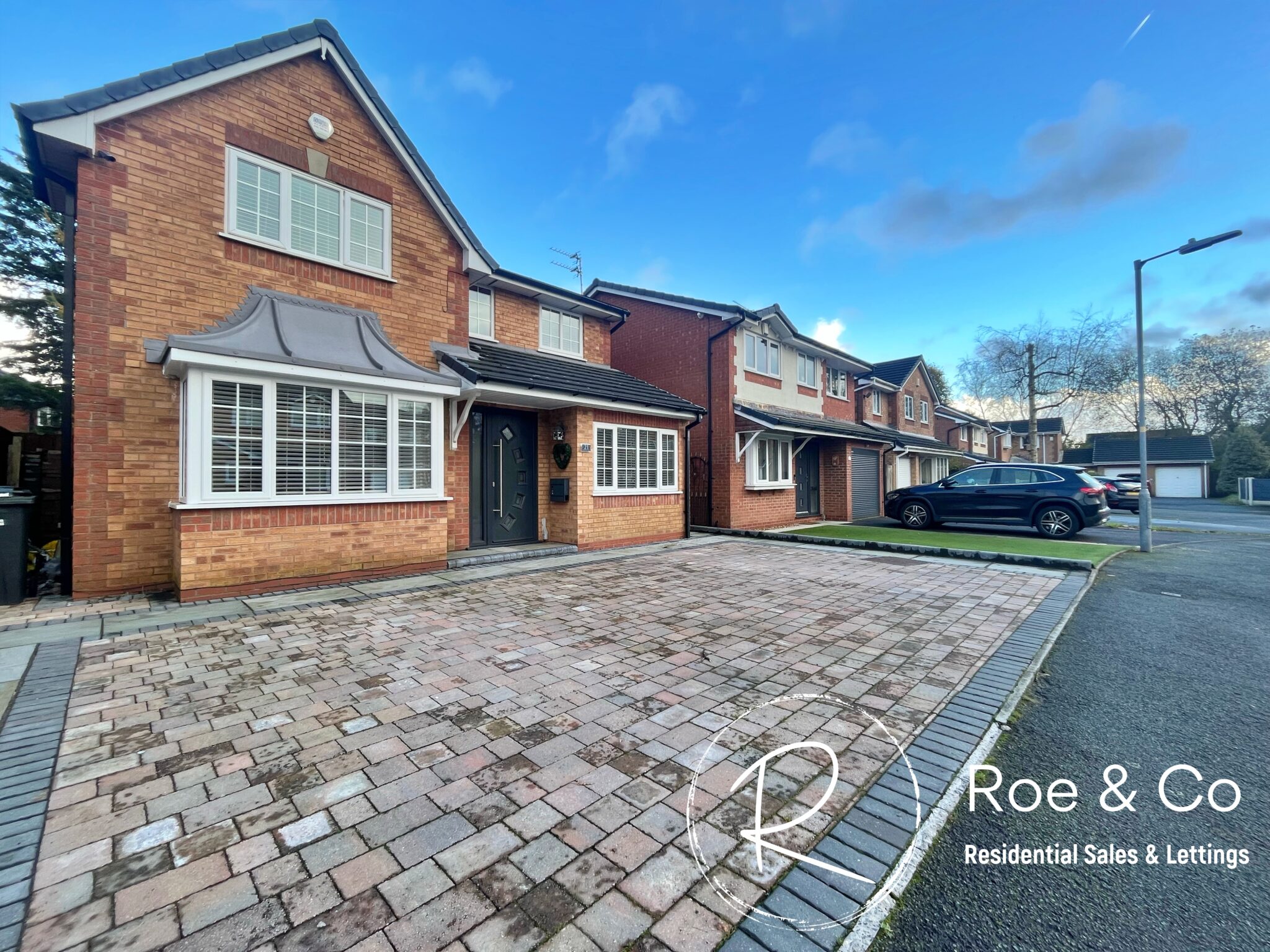 Clough Fold, Stoneclough, Radcliffe, M26 1GZ - Roe & Co