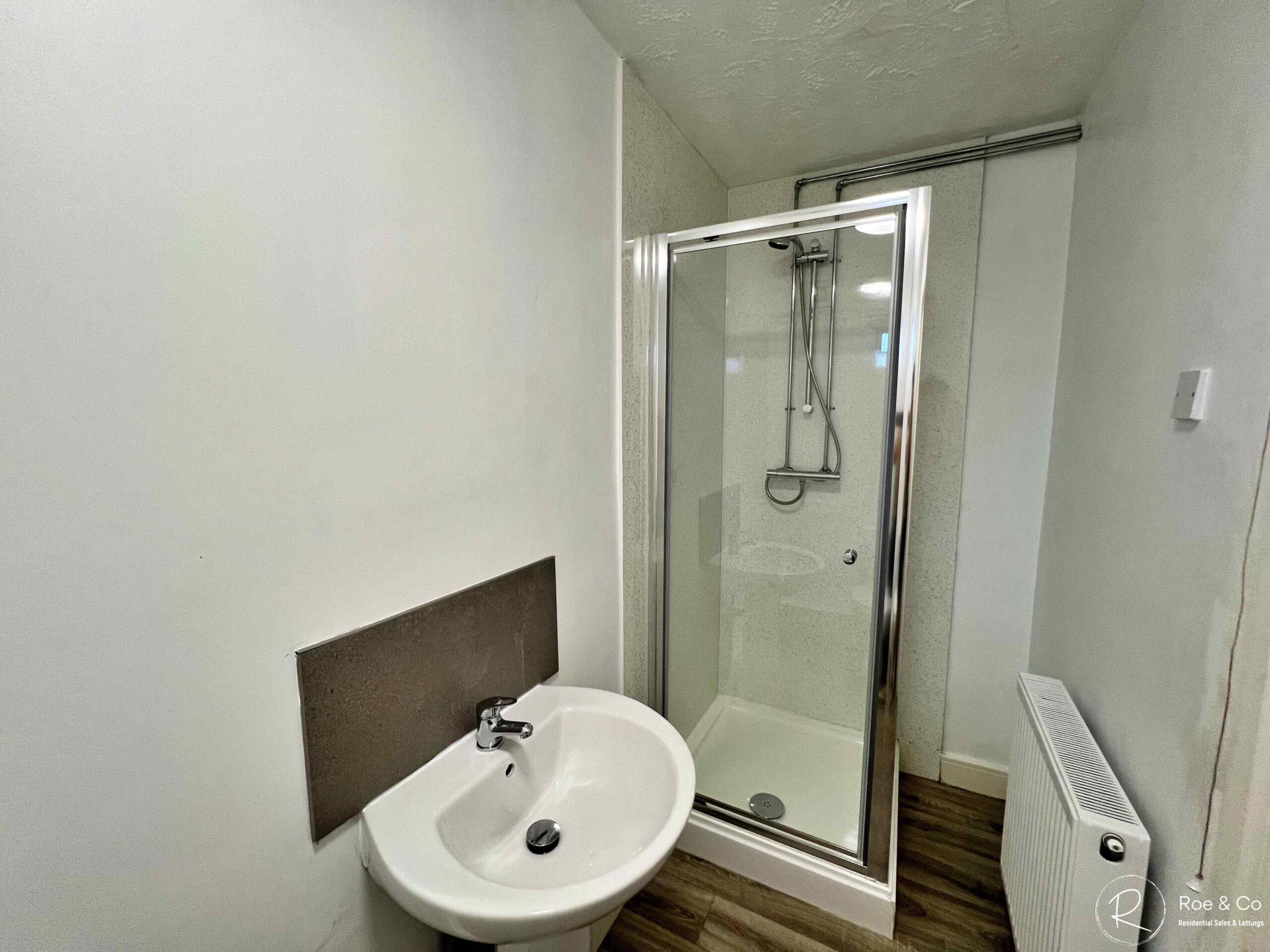 Cable Street, Bolton, BL1 - Roe & Co